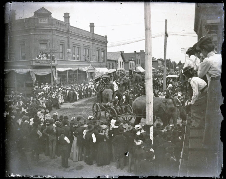 Travel Back in Time to Richland Center - Recollection Wisconsin